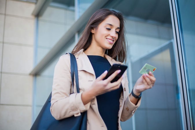 Lodge card and corporate card: what’s the difference?